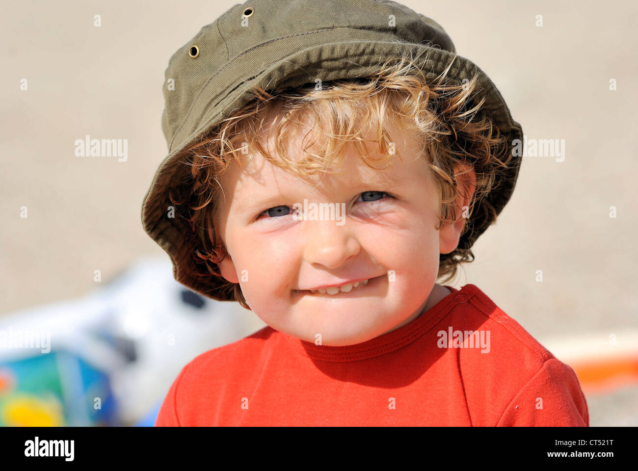 1 child hi-res stock photography and images - Alamy