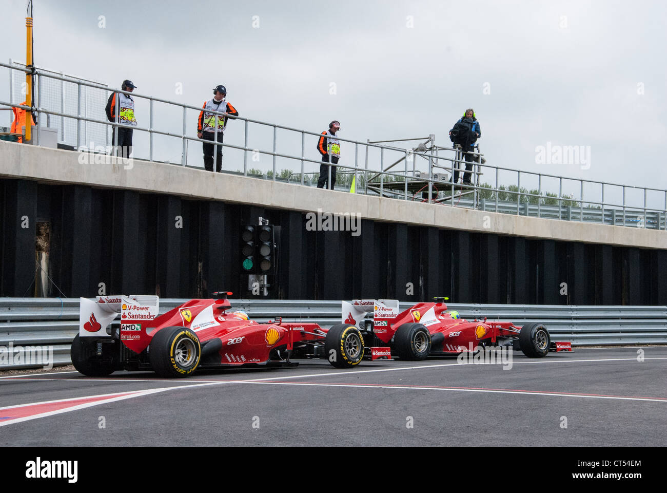 Ferraris racing hi-res stock photography and images - Alamy