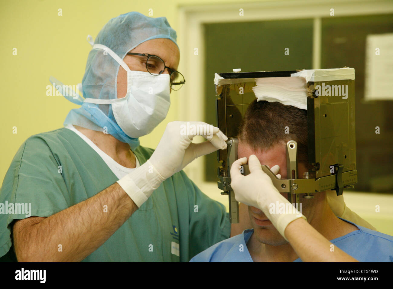 Stereotactic hi-res stock photography and images - Alamy