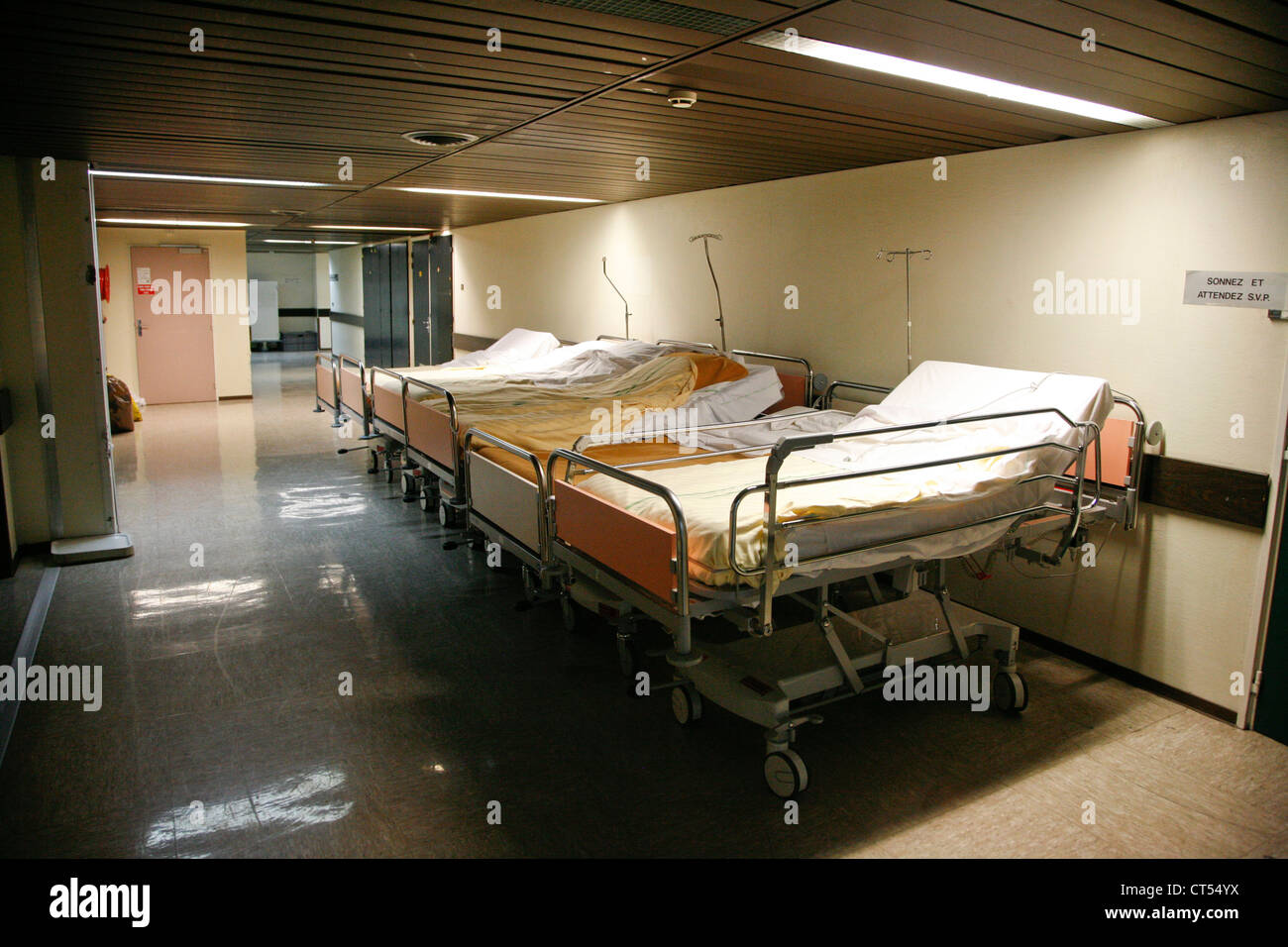 INTERIOR OF A HOSPITAL Stock Photo - Alamy