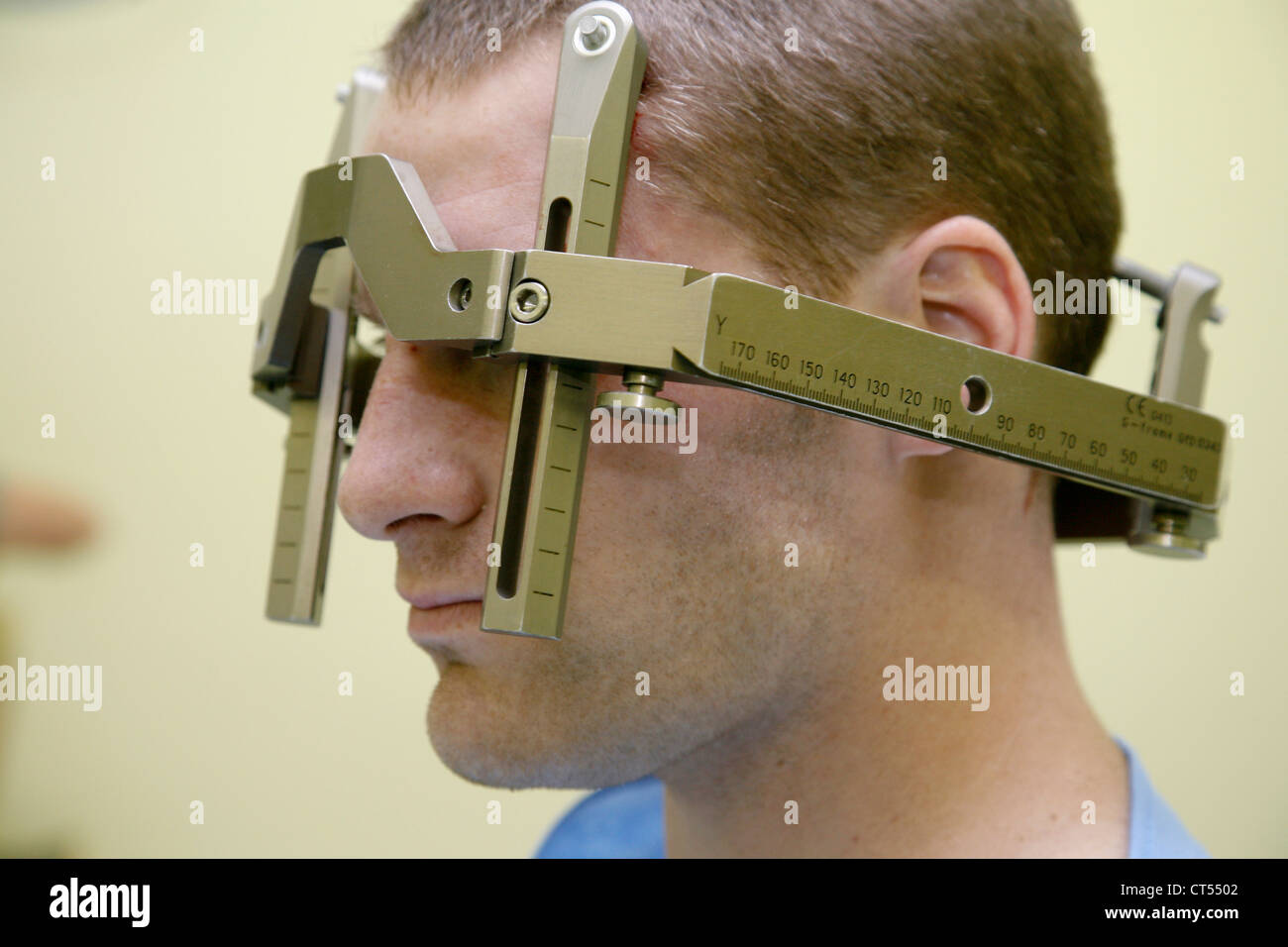 Stereotactic hi-res stock photography and images - Alamy