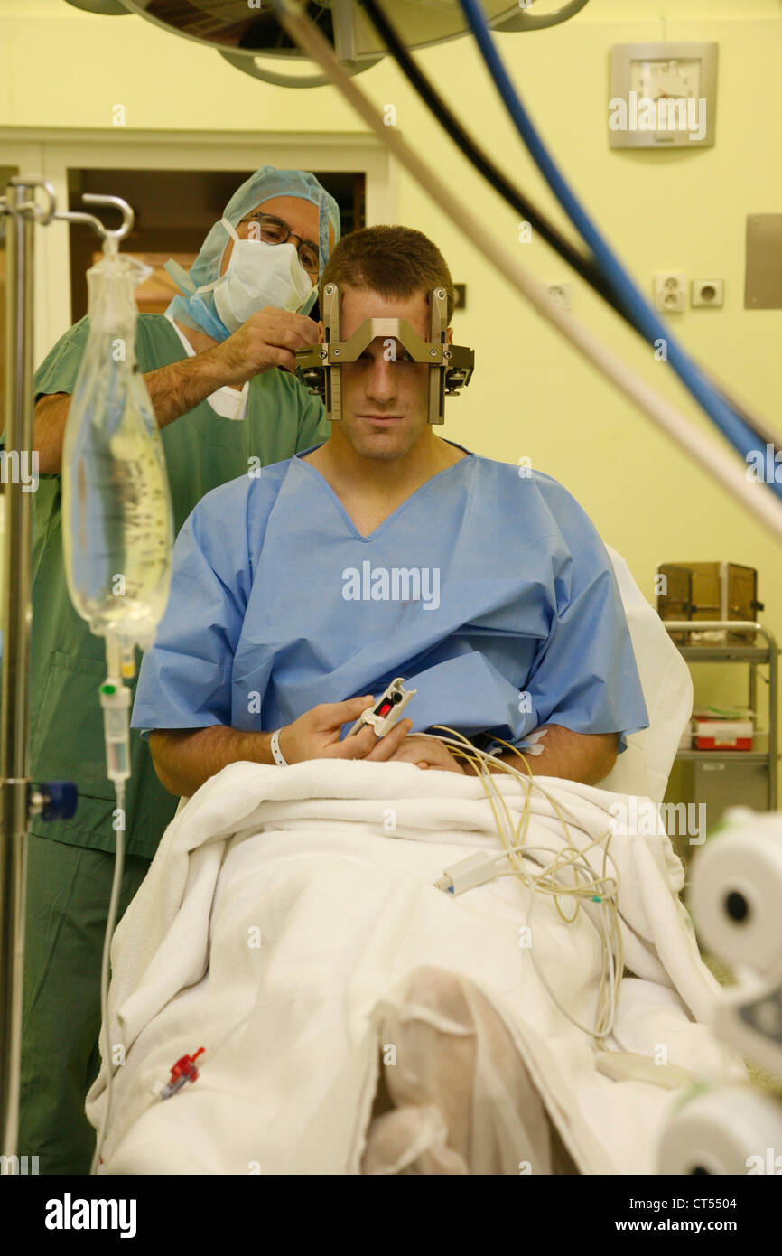 Stereotactic hi-res stock photography and images - Alamy