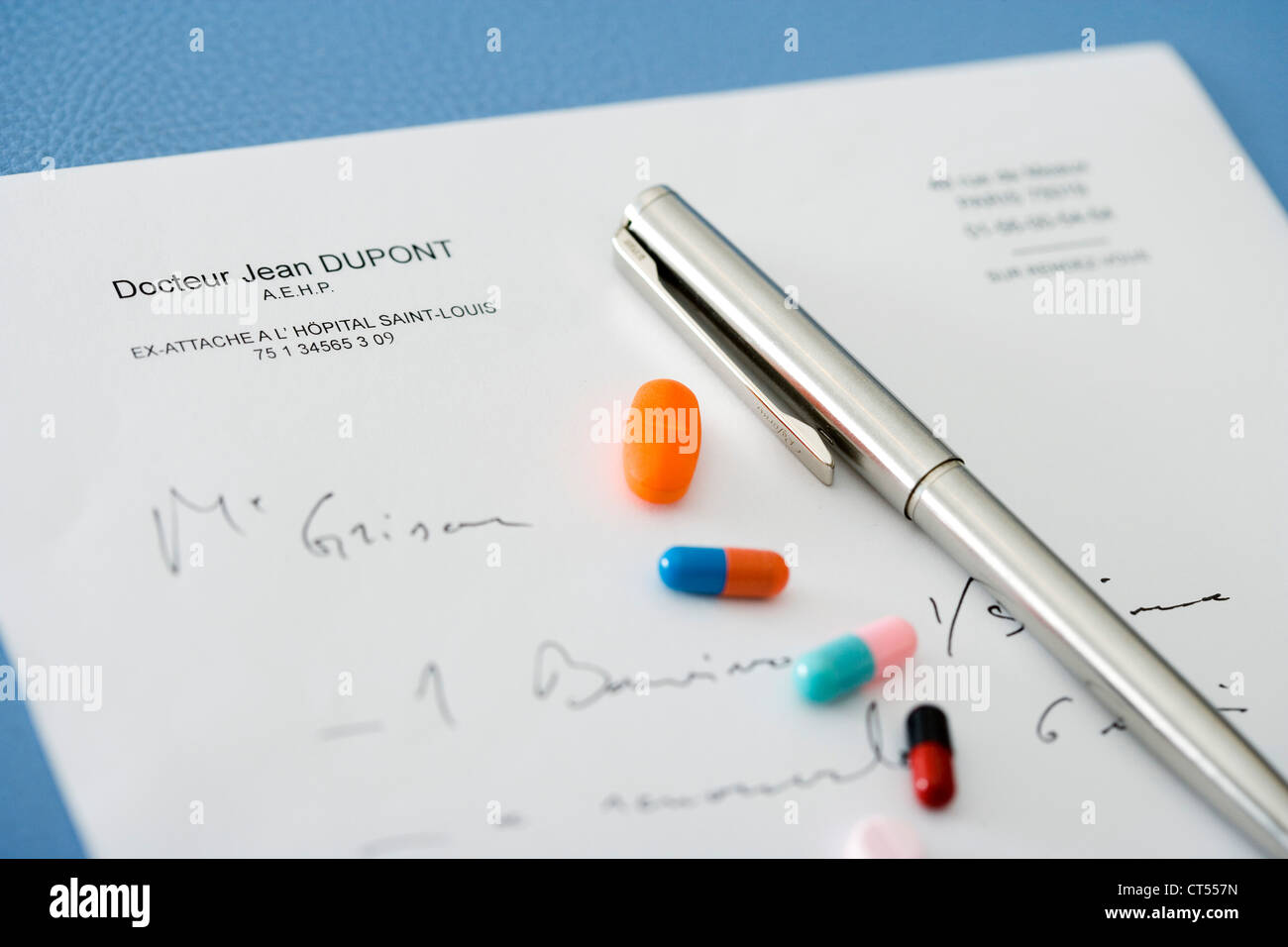 Medical prescription still life hi-res stock photography and images - Alamy
