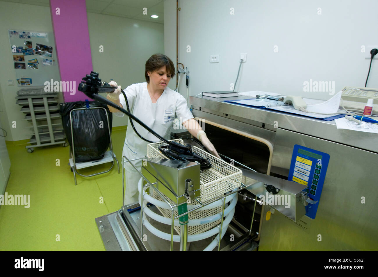 CLEANING OF MATERIAL EQUIPMENT Stock Photo - Alamy