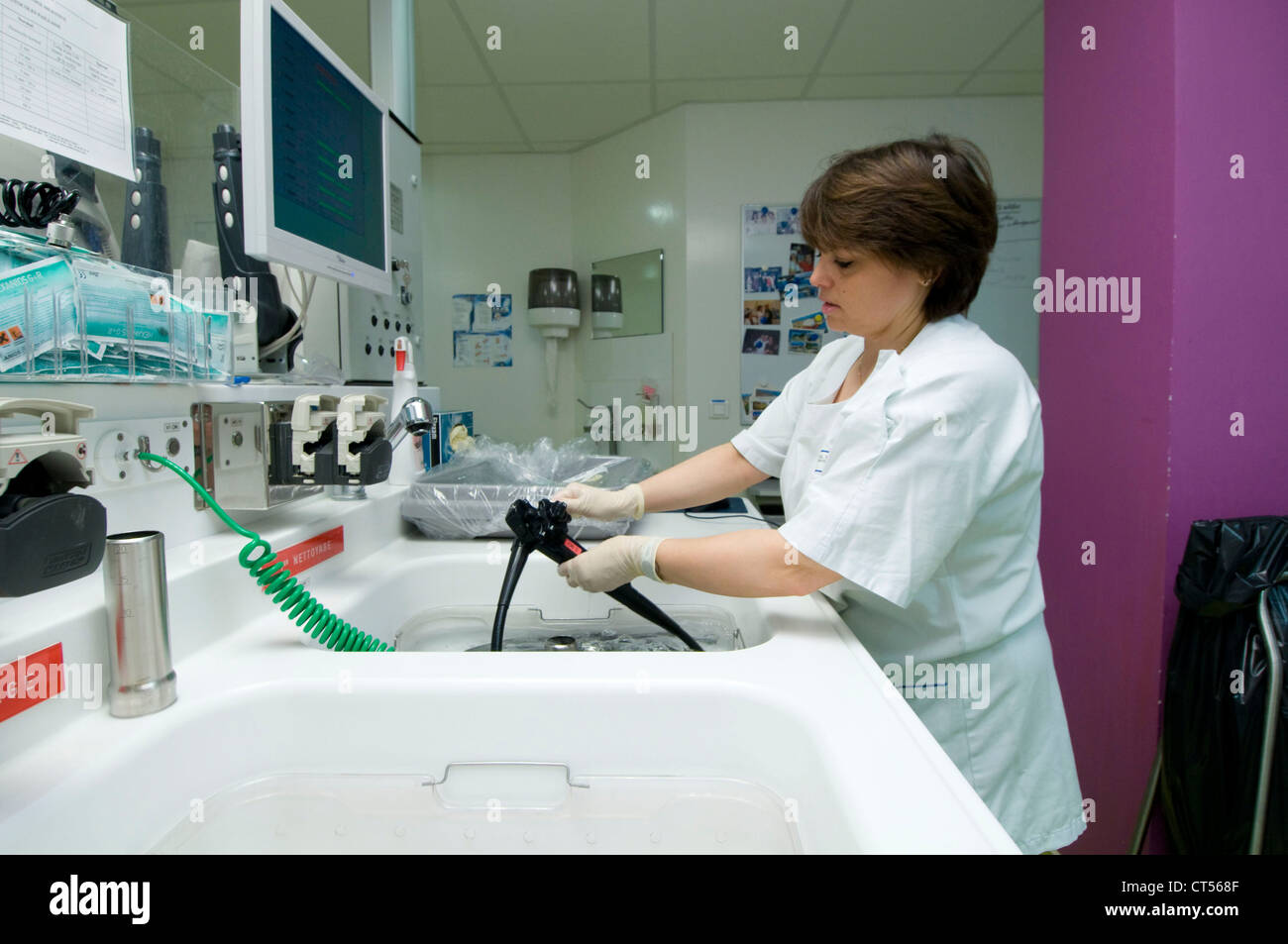 Endoscope cleaning hi-res stock photography and images - Alamy