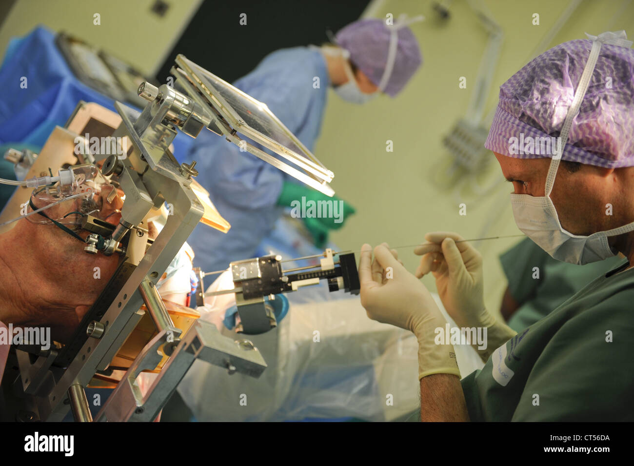 Electrostimulation, brain hi-res stock photography and images - Alamy