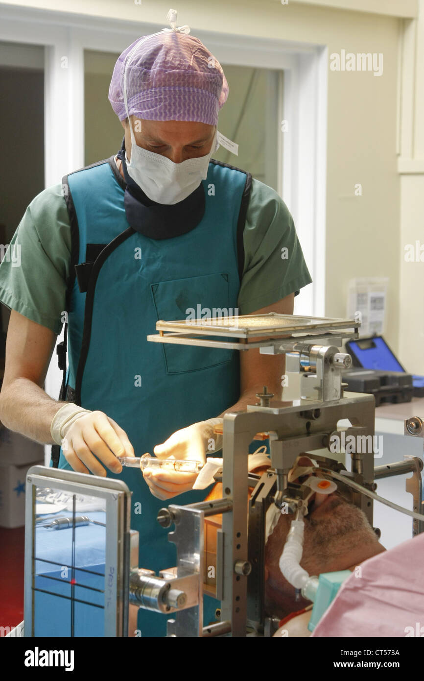 Cerebral ventriculography hi-res stock photography and images - Alamy