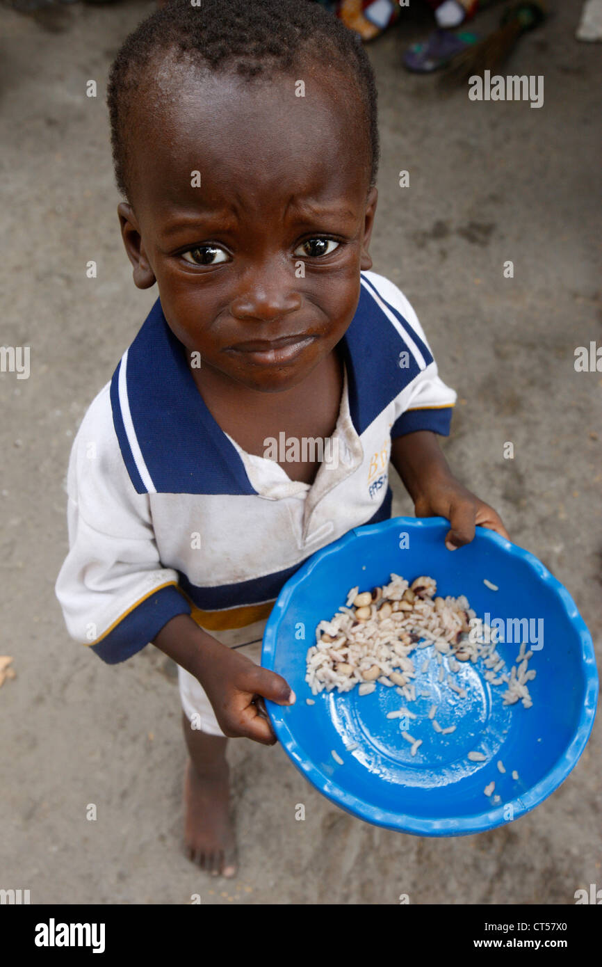 Africa hunger child hi-res stock photography and images - Alamy