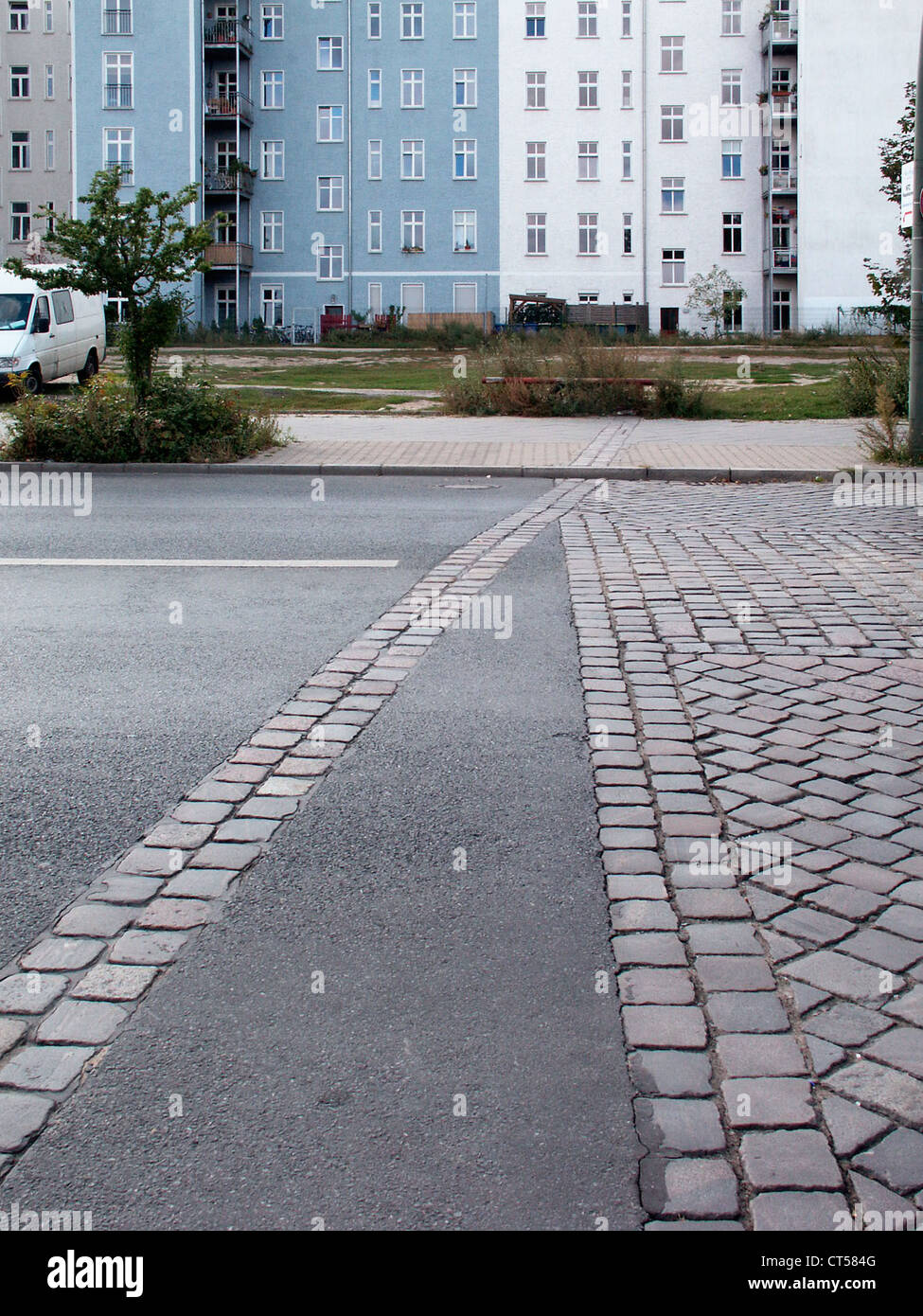 Former berlin wall route hi-res stock photography and images - Alamy