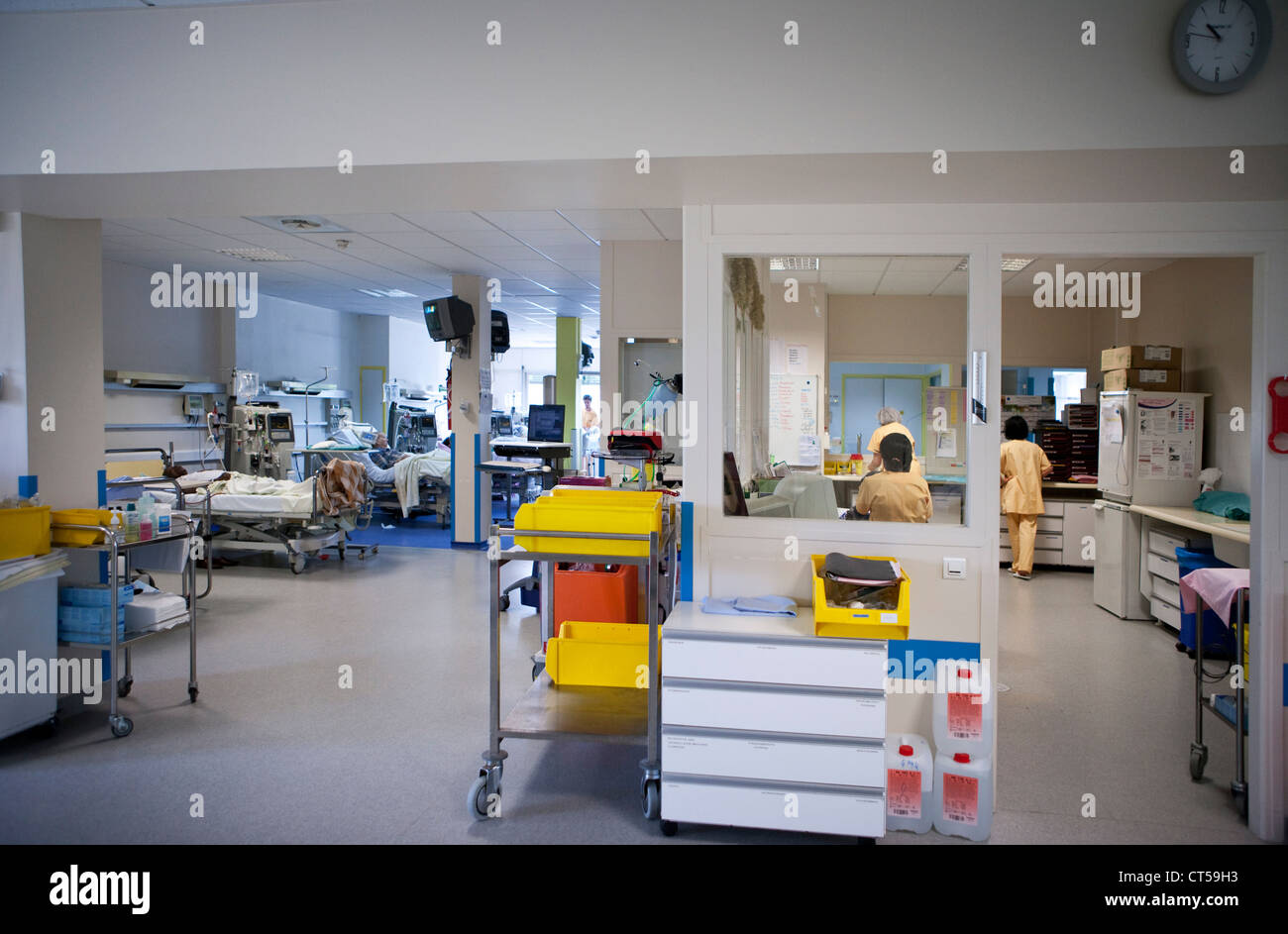 Hospital cubicle hi-res stock photography and images - Alamy