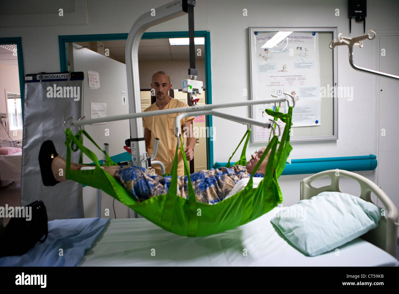 Hospital patient hi-res stock photography and images - Alamy