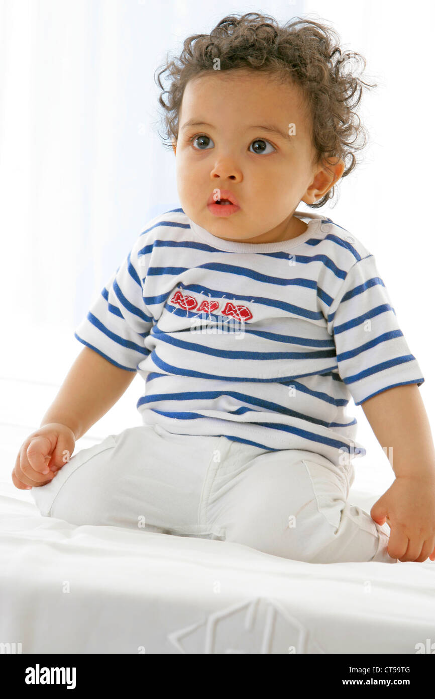 Human infant and surprise hi-res stock photography and images - Alamy