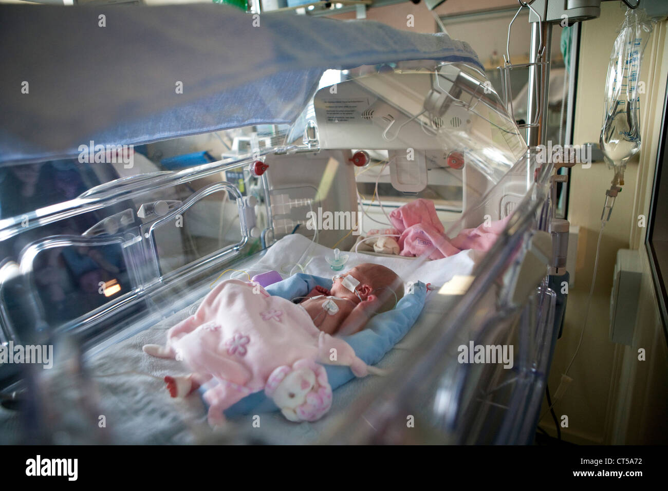 Full term baby hi-res stock photography and images - Alamy