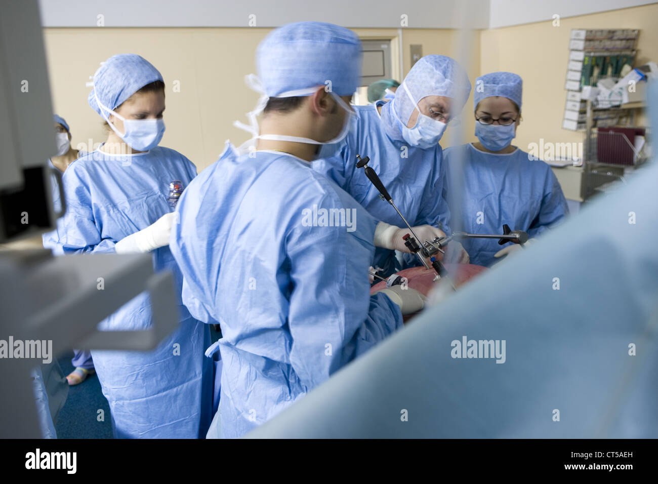 Laparoscopic gastric surgery hi-res stock photography and images - Alamy