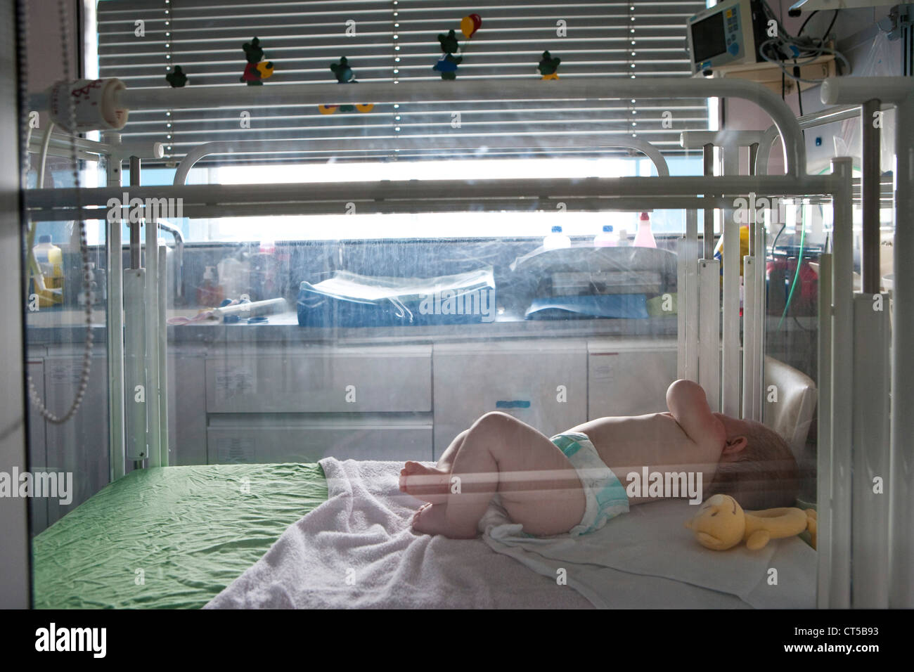 INFANT HOSPITAL PATIENT Stock Photo - Alamy