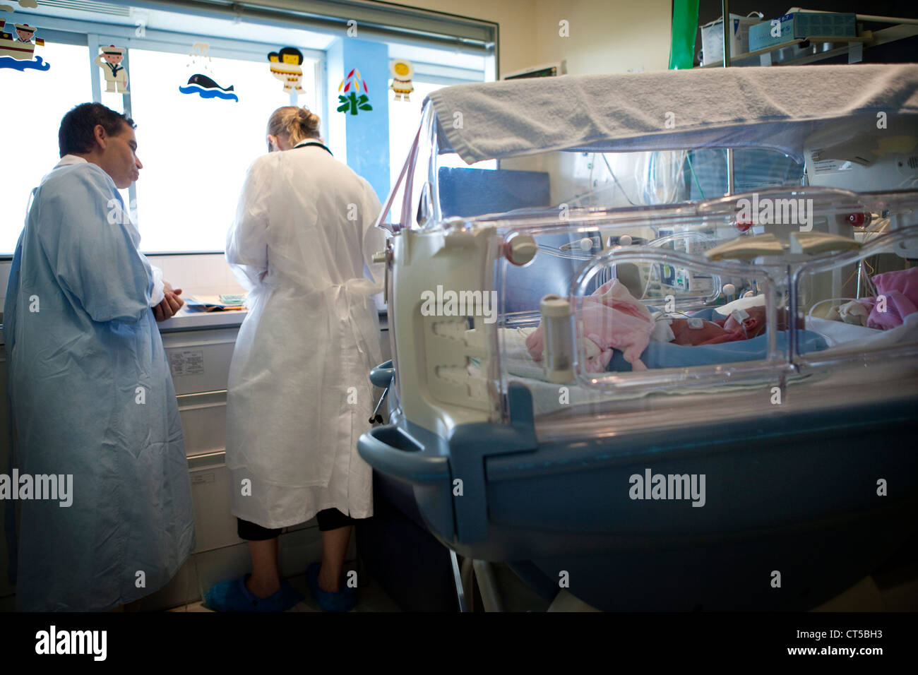 Pediatric and neonatal patients hi-res stock photography and images - Alamy