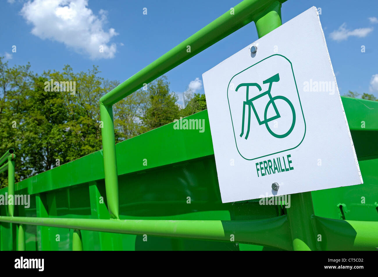 Sorted metal waste garbage hi-res stock photography and images - Alamy