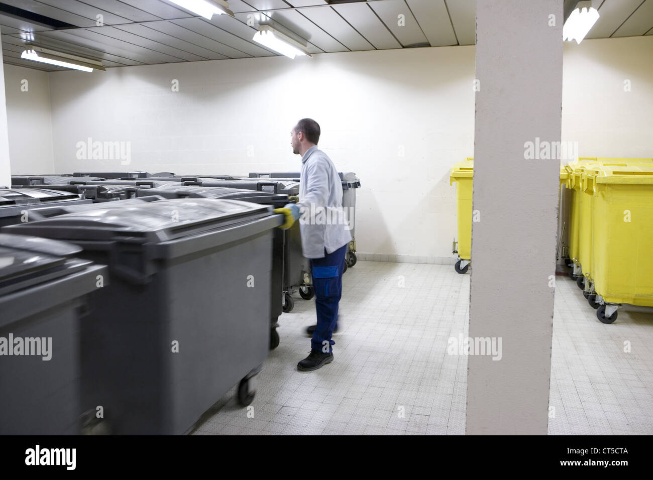 Human refuse hi-res stock photography and images - Alamy