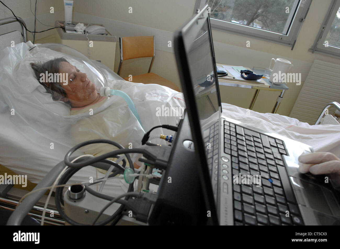 INDIRECT CALORIMETRY EXAMINATION Stock Photo - Alamy
