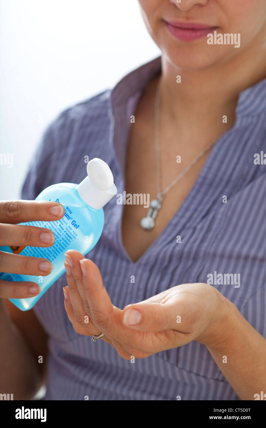 HAND WASHING, WOMAN Stock Photo - Alamy