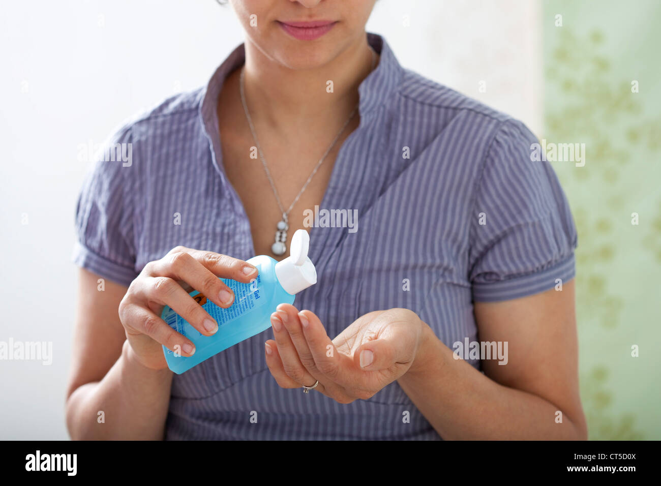 HAND WASHING, WOMAN Stock Photo - Alamy