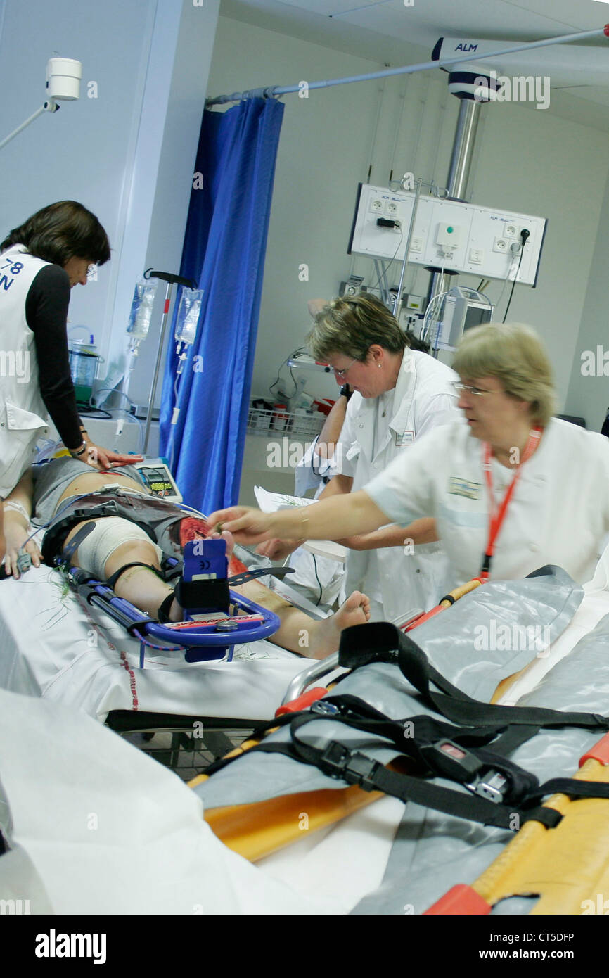 EMERGENCY CASE, HOSPITAL Stock Photo - Alamy