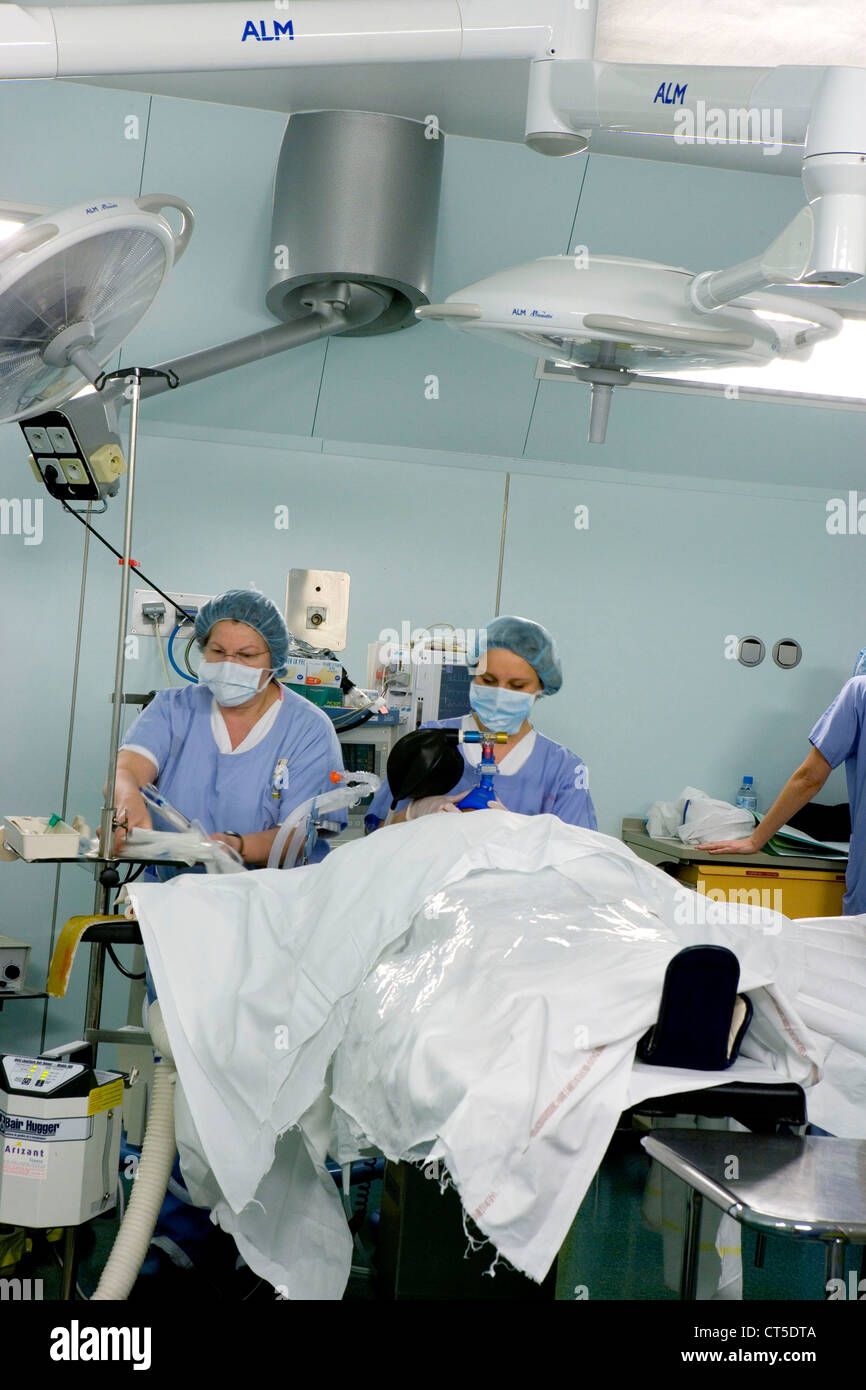 Anesthesia masks hi-res stock photography and images - Alamy