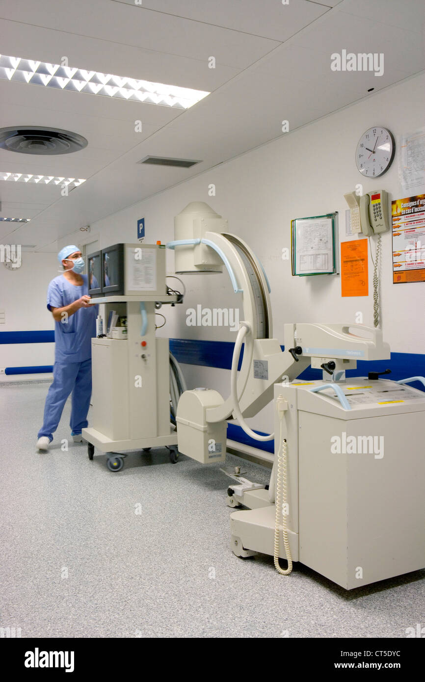 DIGITAL ANGIOGRAPHY MACHINE Stock Photo - Alamy