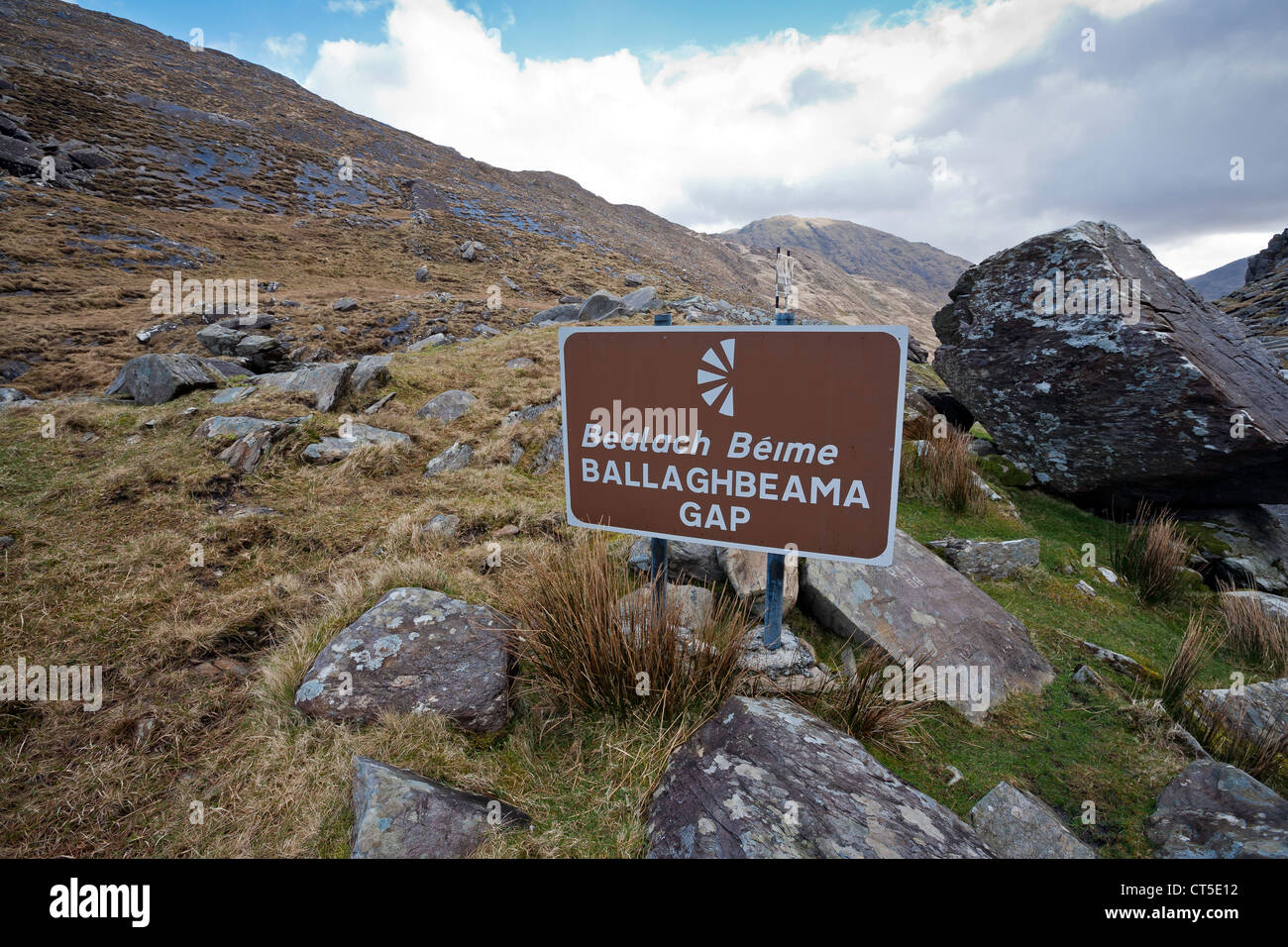 Ballaghbeama Pass High Resolution Stock Photography and Images - Alamy