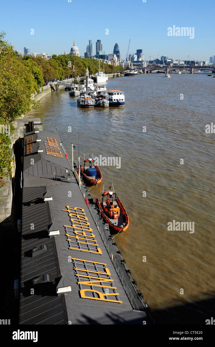 Thames rnli lifeboats hi-res stock photography and images - Alamy