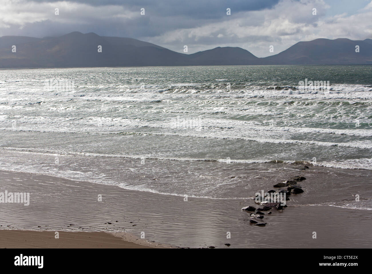 Glistening sea at Inch Strand, Dingle Peninsula, Ireland Stock Photo ...