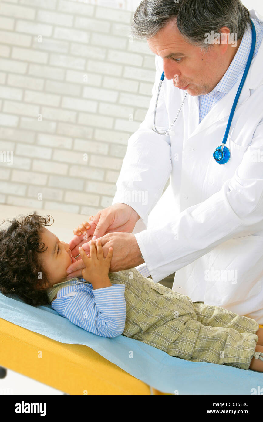 LYMPH NODE, CHILD Stock Photo - Alamy