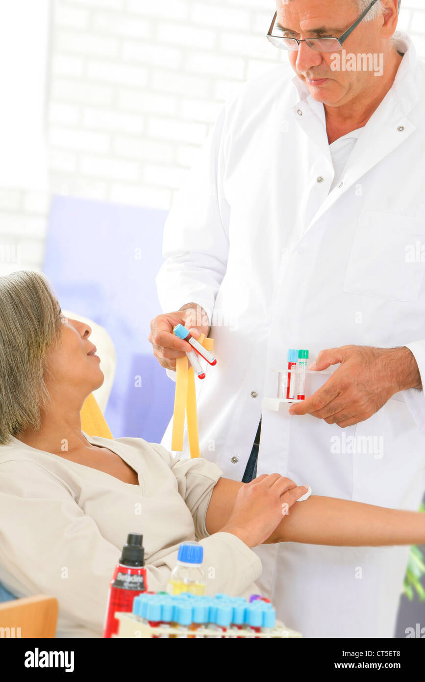 BLOOD SPECIMEN, ELDERLY PERSON Stock Photo - Alamy