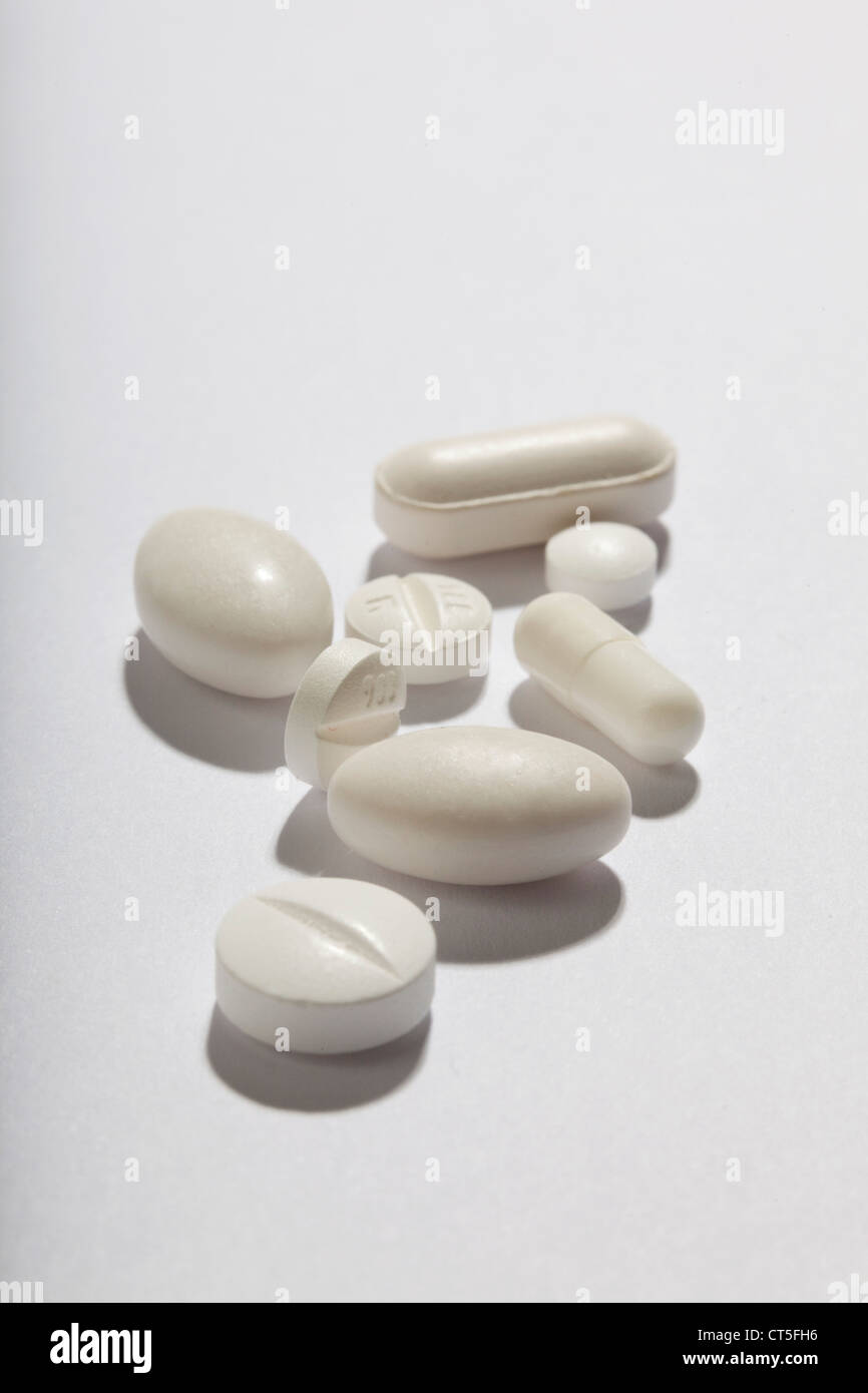 Scored tablets hi-res stock photography and images - Alamy