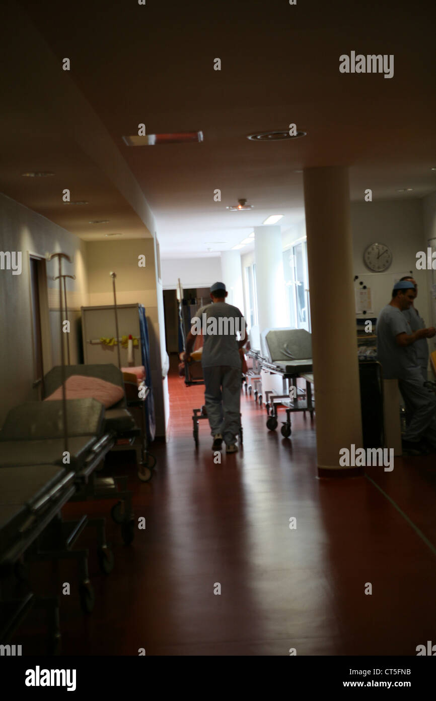 Stretcherbearer hi-res stock photography and images - Alamy