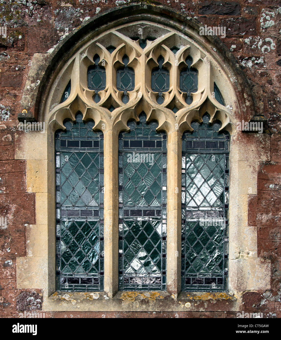 Church window color image hi-res stock photography and images - Alamy