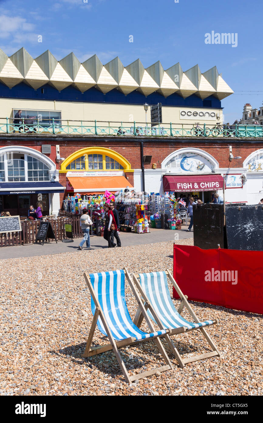 Brighton seafront bars hi-res stock photography and images - Alamy