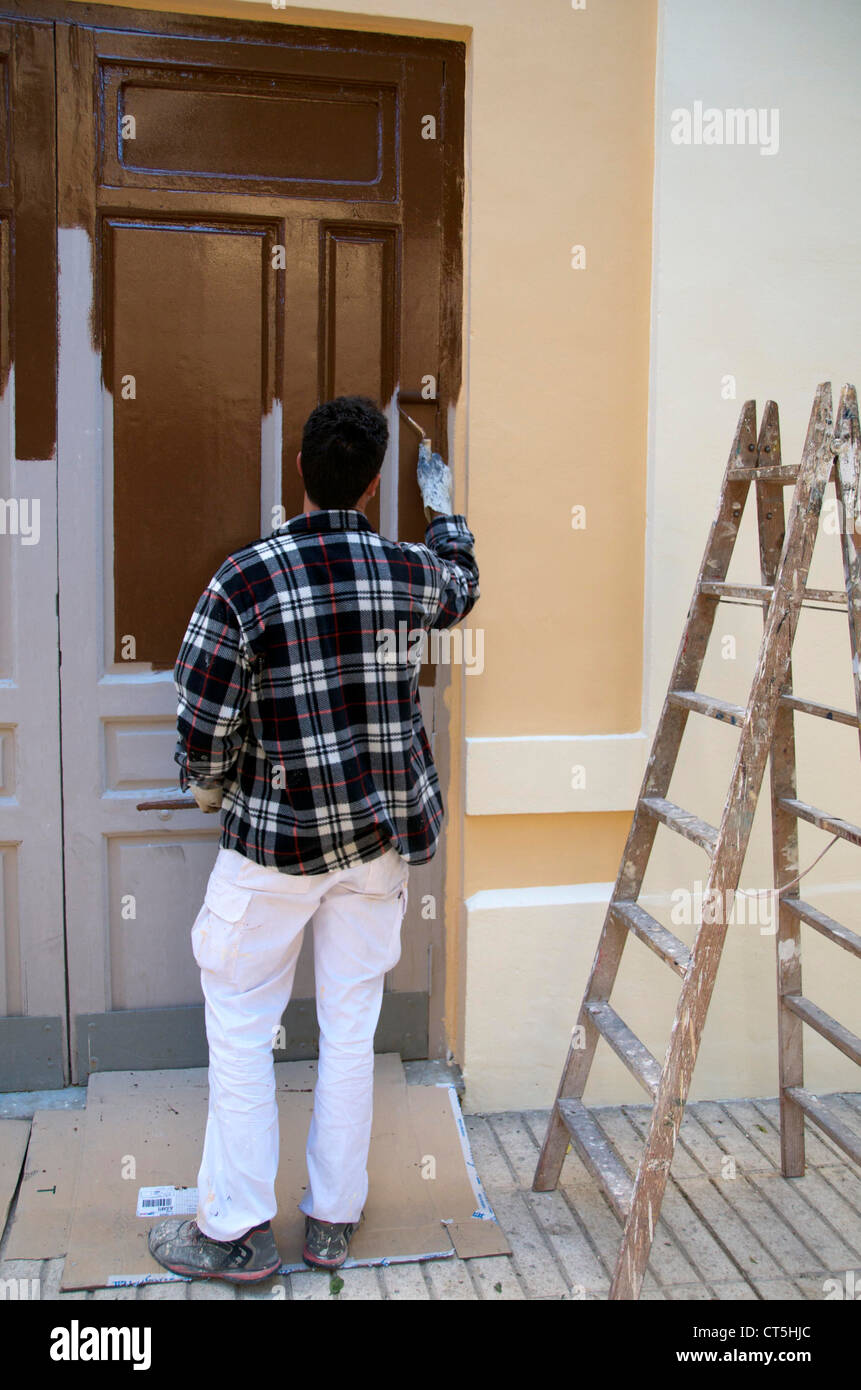 Production painter hi-res stock photography and images - Alamy