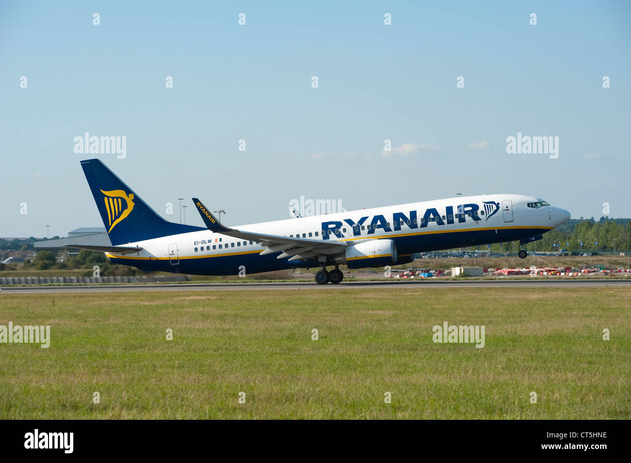 Close up ryanair plane hi-res stock photography and images - Alamy