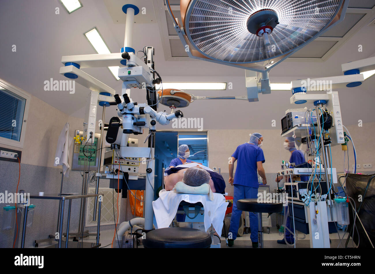 Clinical microsurgery hi-res stock photography and images - Alamy