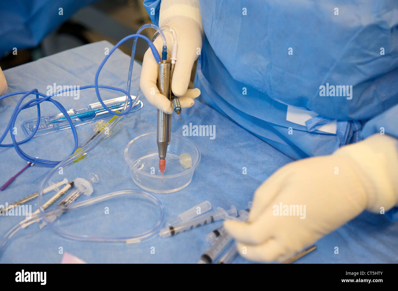 Surgical syringes hi-res stock photography and images - Alamy