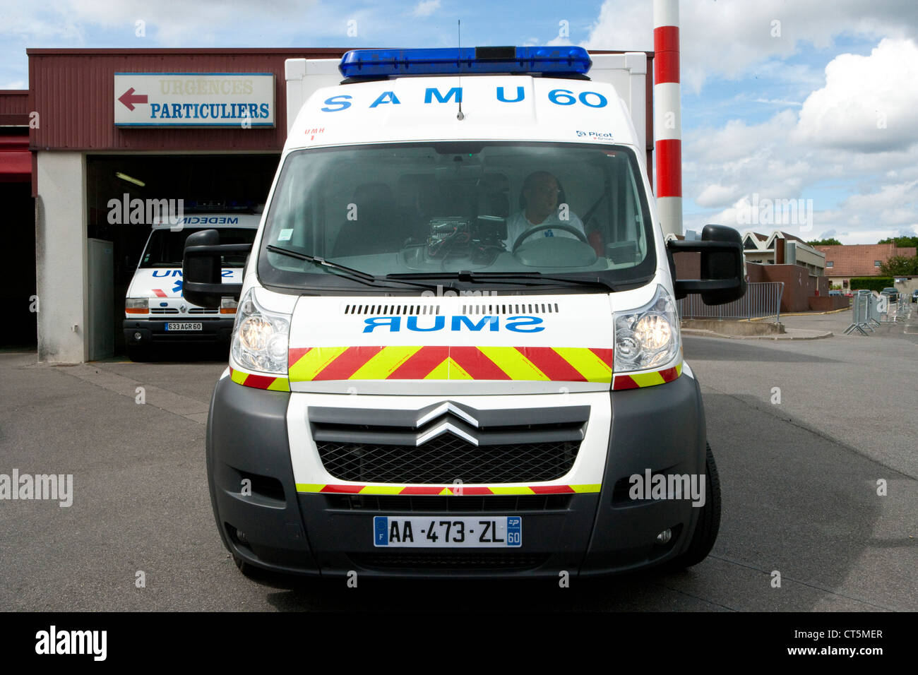 Emergency vans hi-res stock photography and images - Alamy