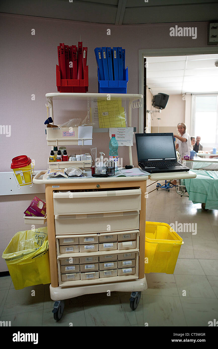 INTERIOR OF A HOSPITAL Stock Photo - Alamy