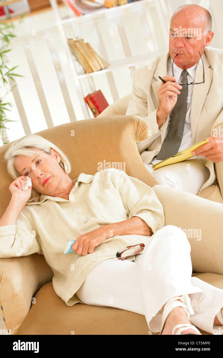 Psychoanalysis adults hi-res stock photography and images - Alamy
