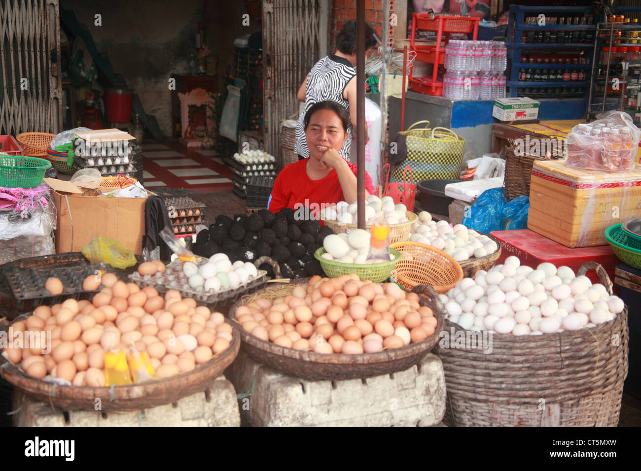 Market scenes in Cambodia Stock Photo - Alamy