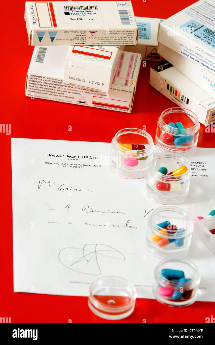 Prescription medicine boxes hi-res stock photography and images - Alamy