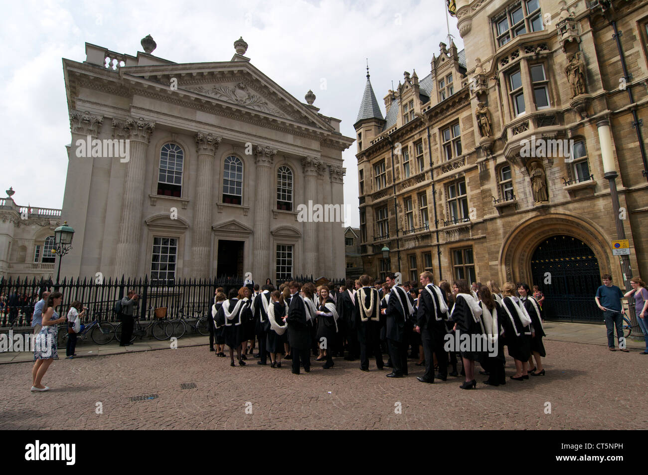 Cambridge graduation ceremony hi-res stock photography and images - Alamy