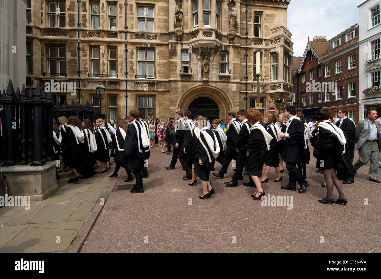 Cambridge university students hi-res stock photography and images - Alamy