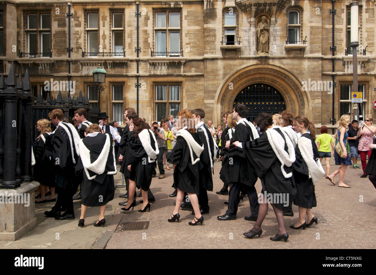 Graduation ceremony cambridge hi-res stock photography and images - Alamy