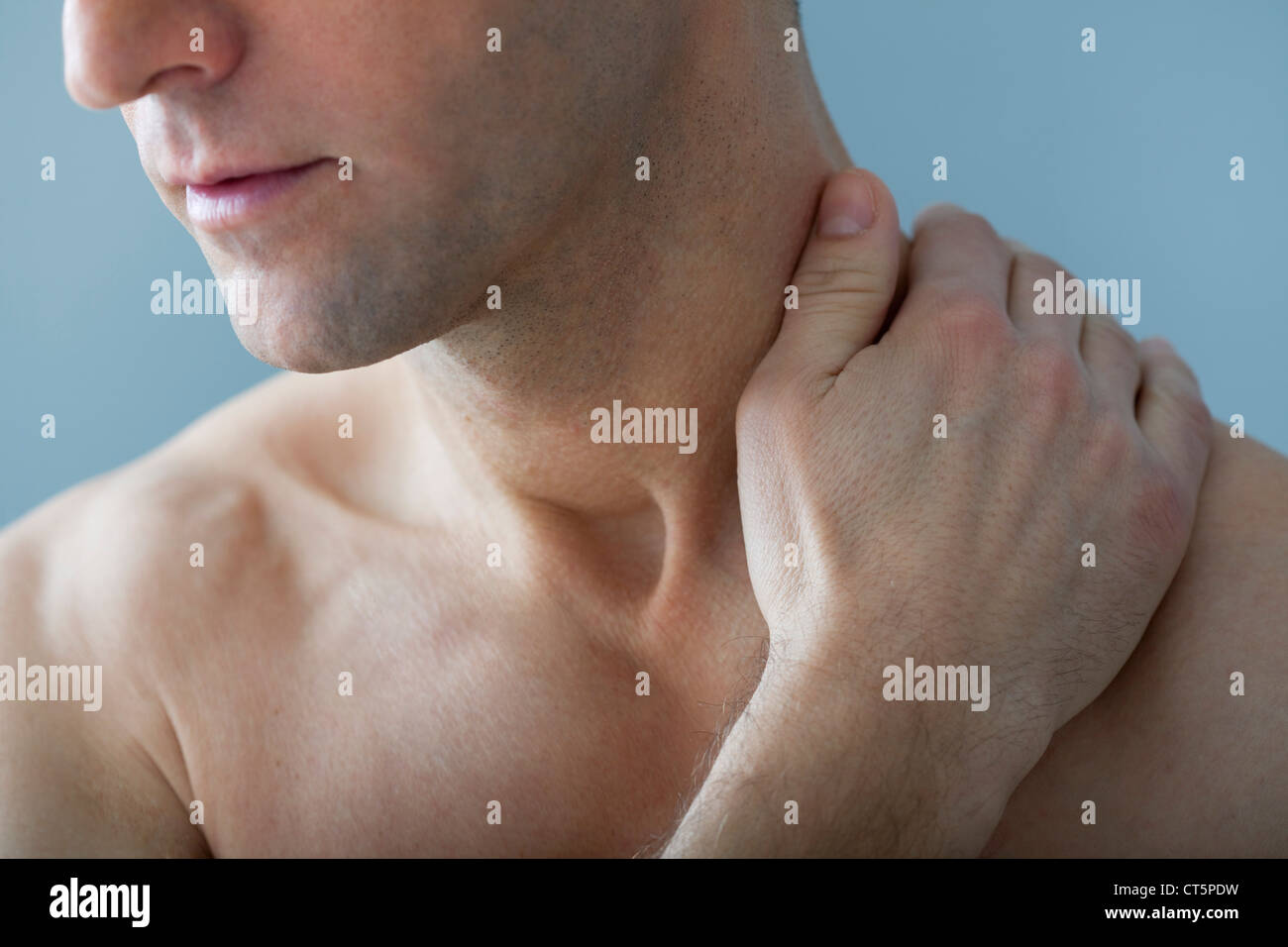SHOULDER PAIN IN A MAN Stock Photo - Alamy